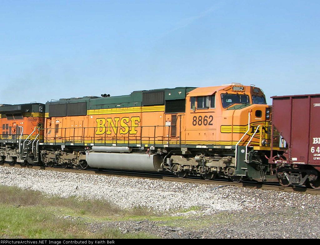BNSF 8862